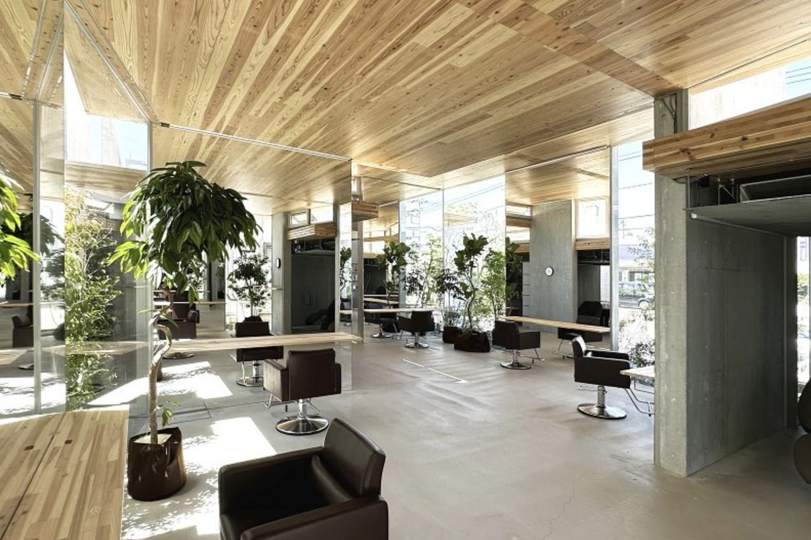 CLT工法を採用した事例5選！他の工法との違いまでわかりやすく解説 | 豊川市CLT工法ガイド